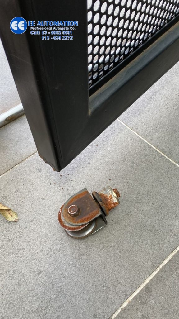 Repair Auto Gate Roller Damaged In Petaling Jaya - EEAutomation